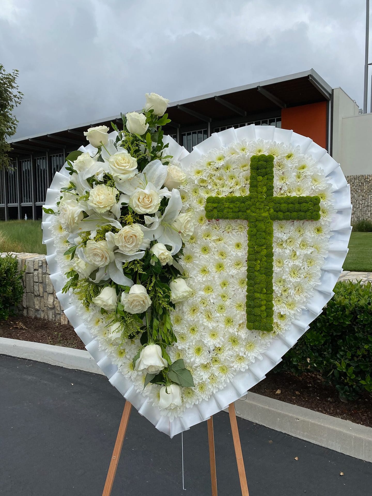 Funeral Cross #04 – Kimanh Flowers